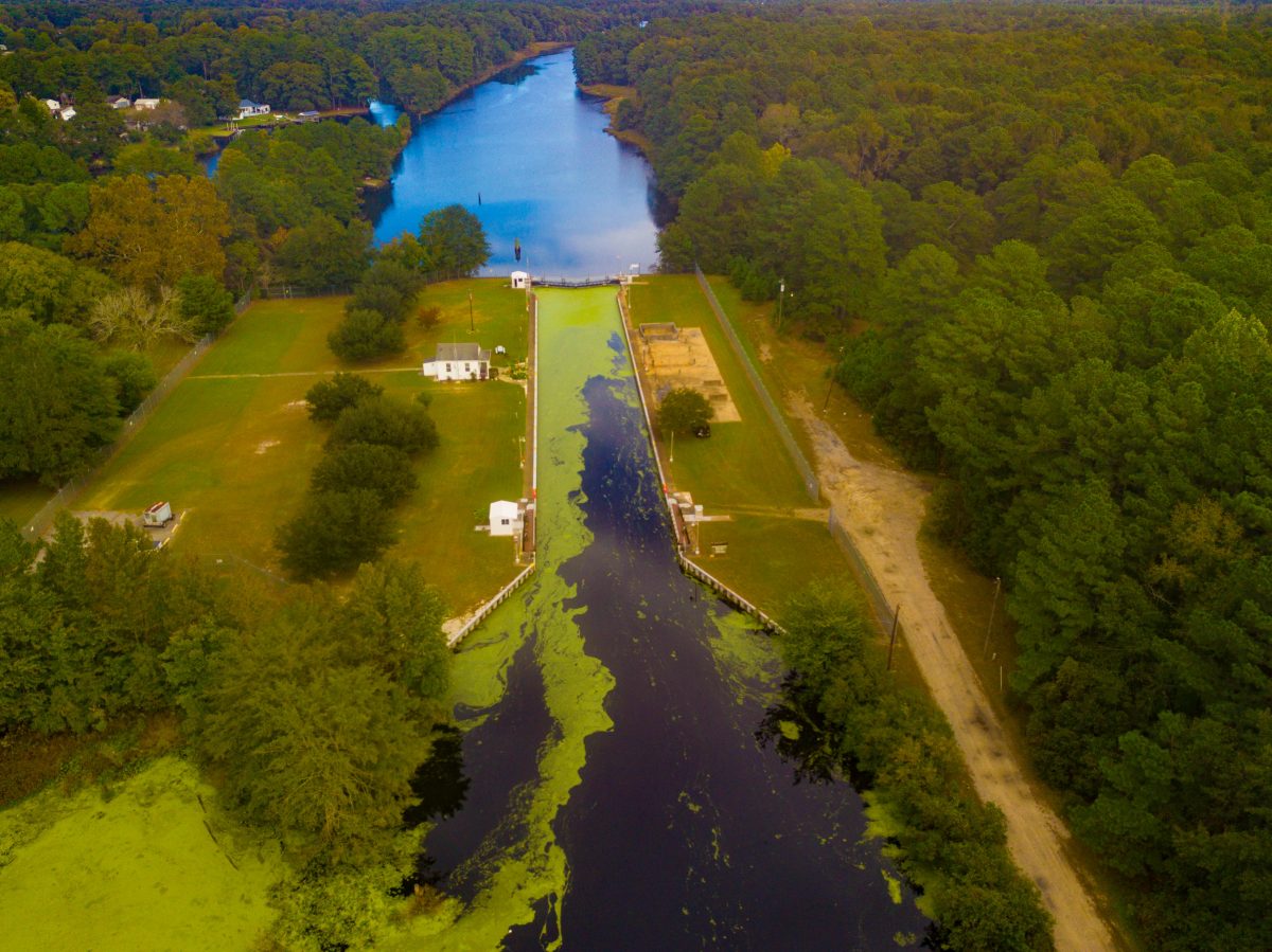 Robert and The Deep Creek Lock – Sailing Mavis